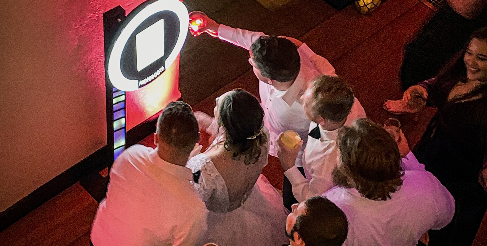 Digital Photo Station -| TSG Weddings | TSG Weddings